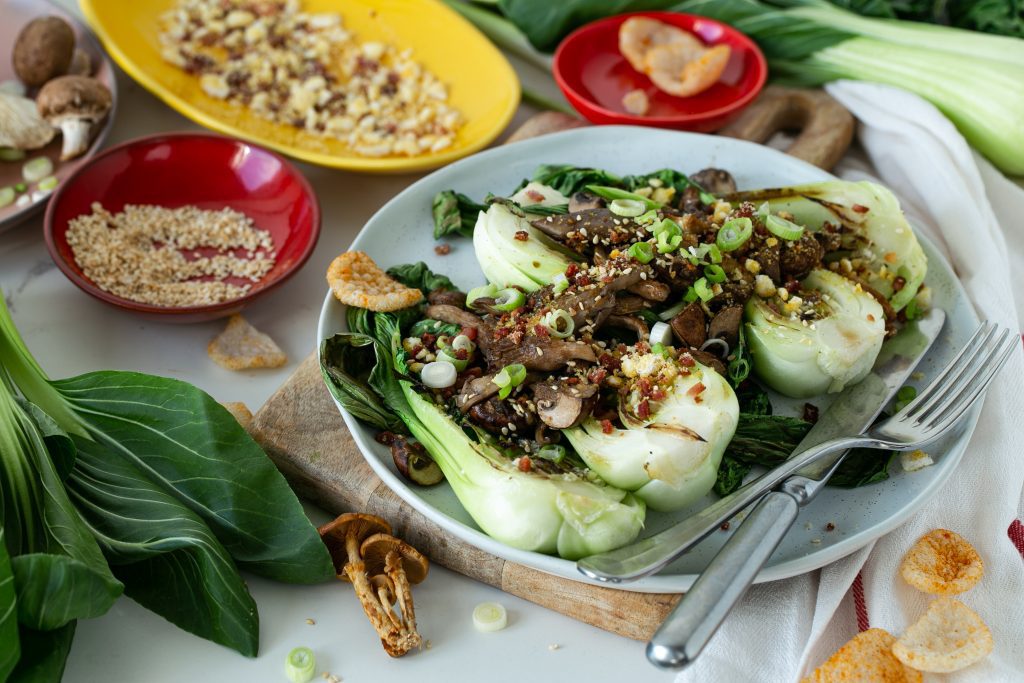 Gegrilde paksoi met gebakken paddenstoelen - Fairtrade Original